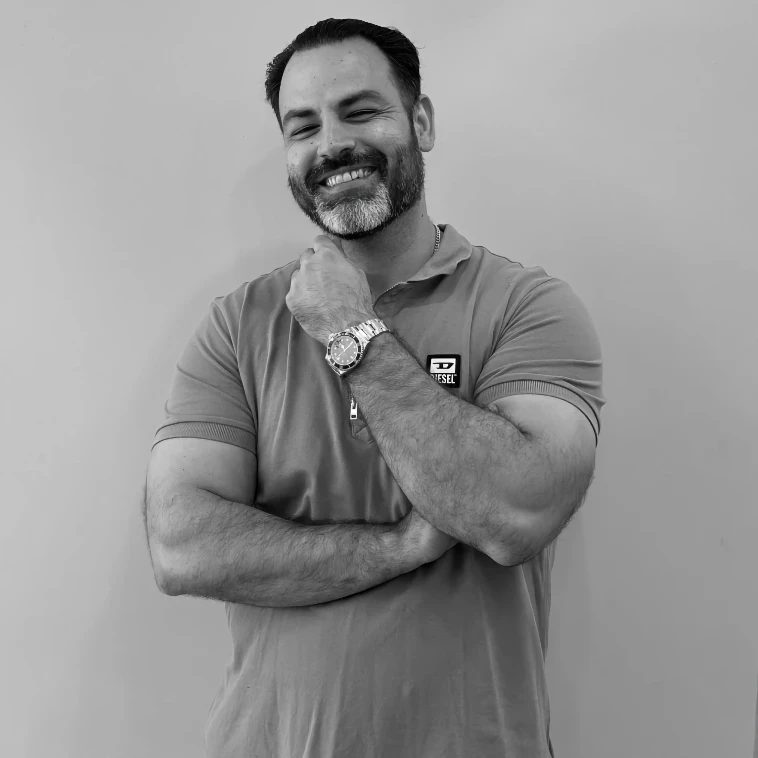 David - Master Barber at Manhattan Barbershop Chelsea